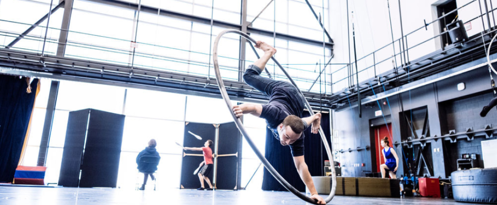 Circus and High School Studies - École nationale de cirque