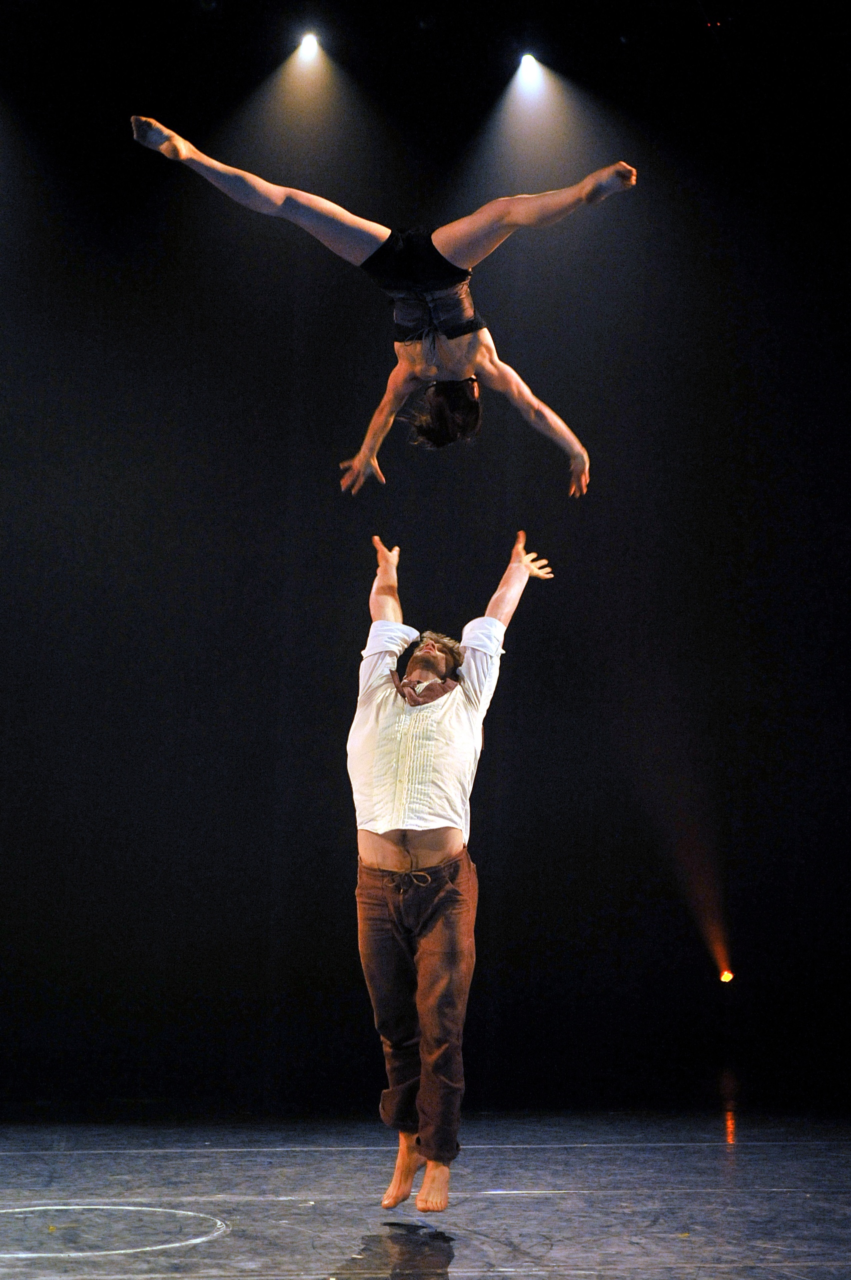 Valérie Benoit-Charbonneau & Mason Ames - École nationale de cirque