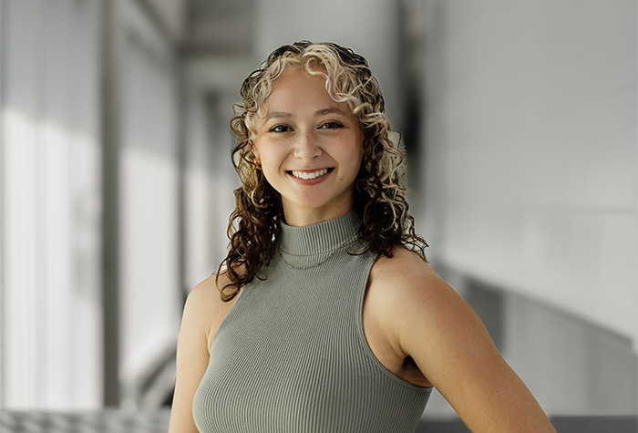 Maya Crutch - École nationale de cirque