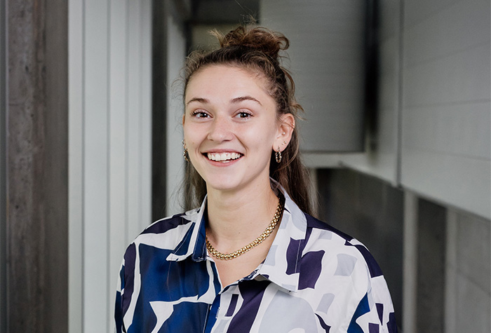 Malou Latrompette - École nationale de cirque